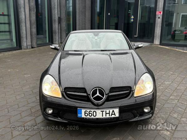 Black Mercedes-Benz SLK-Class 2006 in Rapla, with an engine capacity of 3.00 L and mileage of 140 thousand km for 9499 €, photo 8 on AUTOMOTO.COM.LV