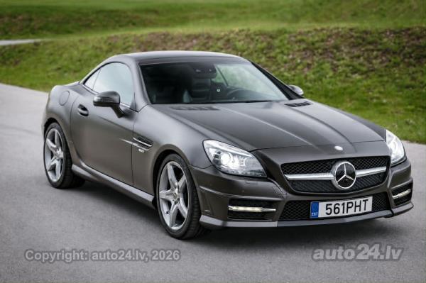 Black Mercedes-Benz SLK-Class 2011 in Tallinn, with an engine capacity of 3.50 L and mileage of 275 thousand km for 12990 €, photo 1 on AUTOMOTO.COM.LV
