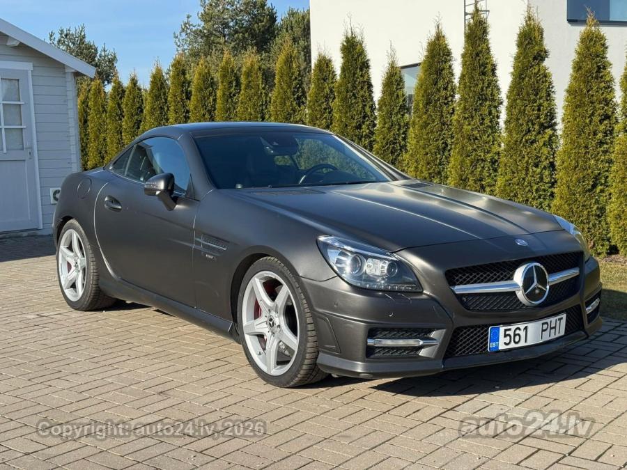 Melns Mercedes-Benz SLK-Class 2011 Tallina, ar dzinēja tilpumu 3.50 L un nobraukumu 275 tūkst. km par 12990 €, foto 3 vietnē AUTOMOTO.COM.LV