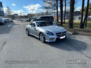 Melns Mercedes-Benz SLK-Class 2011 Tallina, ar dzinēja tilpumu 3.50 L un nobraukumu 275 tūkst. km par 12990 €, foto 22 vietnē AUTOMOTO.COM.LV