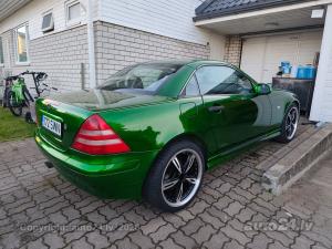 Green Mercedes-Benz SLK-Class 1997 in Tallinn, with an engine capacity of 2.30 L and mileage of 0 thousand km for 7500 €, photo 4 on AUTOMOTO.COM.LV