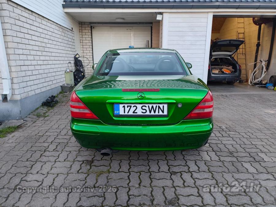 Green Mercedes-Benz SLK-Class 1997 in Tallinn, with an engine capacity of 2.30 L and mileage of 0 thousand km for 7500 €, photo 5 on AUTOMOTO.COM.LV