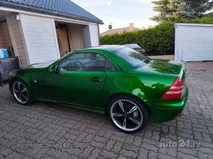 Green Mercedes-Benz SLK-Class 1997 in Tallinn, with an engine capacity of 2.30 L and mileage of 0 thousand km for 7500 €, photo 6 on AUTOMOTO.COM.LV
