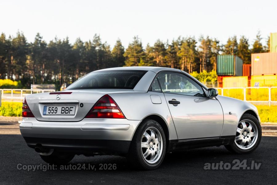 Grey Mercedes-Benz SLK-Class 1997 in Tallinn, with an engine capacity of 2.00 L and mileage of 93 thousand km for 3400 €, photo 6 on AUTOMOTO.COM.LV