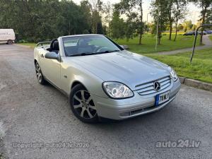 Pelēks Mercedes-Benz SLK-Class 1997 Tallina, ar dzinēja tilpumu 2.00 L un nobraukumu 175 tūkst. km par 2299 €, foto  vietnē AUTOMOTO.COM.LV