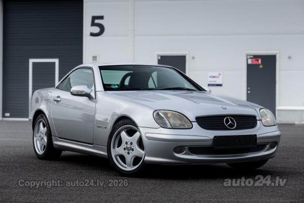 Pelēks Mercedes-Benz SLK-Class 2000 Tallina, ar dzinēja tilpumu 0.00 L un nobraukumu 225 tūkst. km par 5290 €, foto 2 vietnē AUTOMOTO.COM.LV