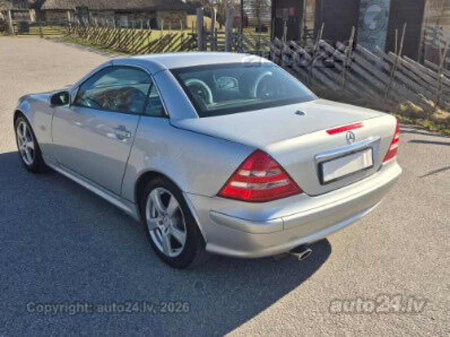Grey Mercedes-Benz SLK-Class 2004 in Tallinn, with an engine capacity of 2.00 L and mileage of 190 thousand km for 7500 €, photo 4 on AUTOMOTO.COM.LV