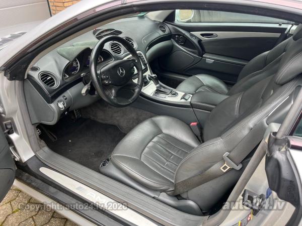 Pelēks Mercedes-Benz SLK-Class 2004 Tallina, ar dzinēja tilpumu 2.00 L un nobraukumu 190 tūkst. km par 7500 €, foto 9 vietnē AUTOMOTO.COM.LV