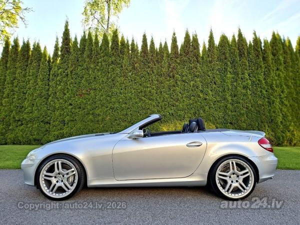 Pelēks Mercedes-Benz SLK-Class 2005 Tallina, ar dzinēja tilpumu 3.50 L un nobraukumu 267 tūkst. km par 6900 €, foto 2 vietnē AUTOMOTO.COM.LV