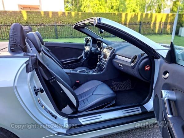 Pelēks Mercedes-Benz SLK-Class 2005 Tallina, ar dzinēja tilpumu 3.50 L un nobraukumu 267 tūkst. km par 6900 €, foto 8 vietnē AUTOMOTO.COM.LV