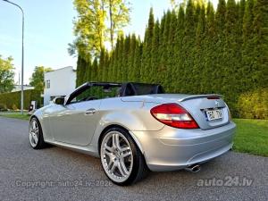 Pelēks Mercedes-Benz SLK-Class 2005 Tallina, ar dzinēja tilpumu 3.50 L un nobraukumu 267 tūkst. km par 8900 €, foto 14 vietnē AUTOMOTO.COM.LV