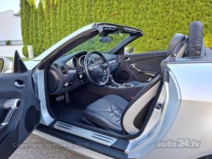 Pelēks Mercedes-Benz SLK-Class 2005 Tallina, ar dzinēja tilpumu 3.50 L un nobraukumu 267 tūkst. km par 8900 €, foto 16 vietnē AUTOMOTO.COM.LV