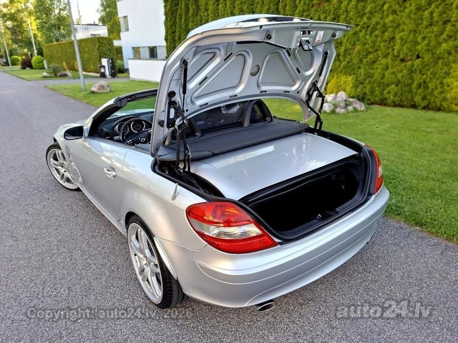 Pelēks Mercedes-Benz SLK-Class 2005 Tallina, ar dzinēja tilpumu 3.50 L un nobraukumu 267 tūkst. km par 8900 €, foto 28 vietnē AUTOMOTO.COM.LV