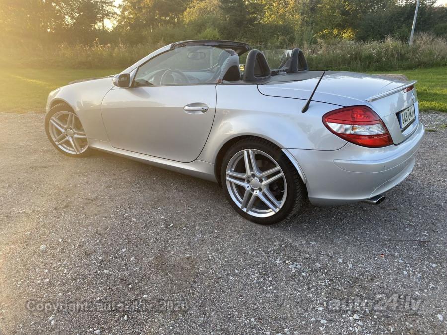 Pelēks Mercedes-Benz SLK-Class 2007 Tallina, ar dzinēja tilpumu 3.00 L un nobraukumu 13 tūkst. km par 11990 €, foto 1 vietnē AUTOMOTO.COM.LV