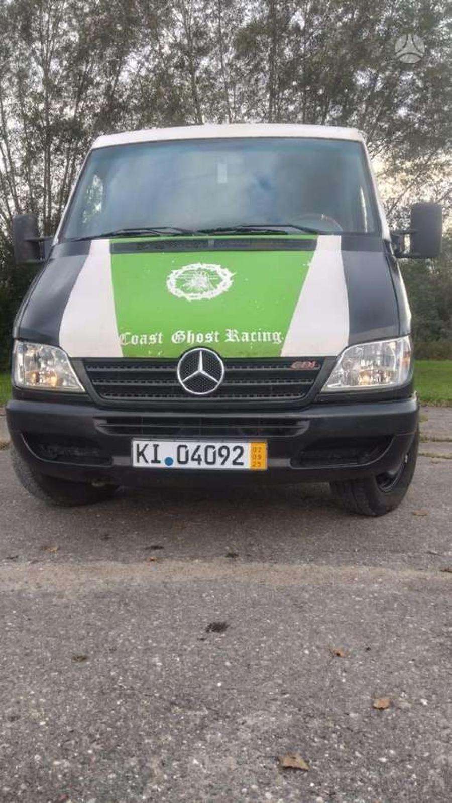 Melns Mercedes-Benz Sprinter 2000 Klaipėda, ar dzinēja tilpumu 2.20 L un nobraukumu 60 tūkst. km par 4250 €, foto 2 vietnē AUTOMOTO.COM.LV