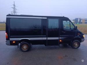Black Mercedes-Benz Sprinter 2001 in Vilnius, with an engine capacity of 2.70 L and mileage of 268 thousand km for 6500 €, photo 5 on AUTOMOTO.COM.LV