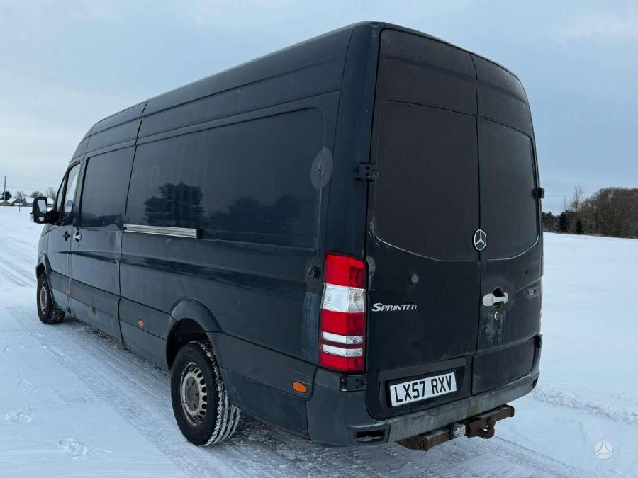 Black Mercedes-Benz Sprinter 2007 in Panevezys, with an engine capacity of 2.20 L and mileage of 300 thousand km for 3600 €, photo 3 on AUTOMOTO.COM.LV
