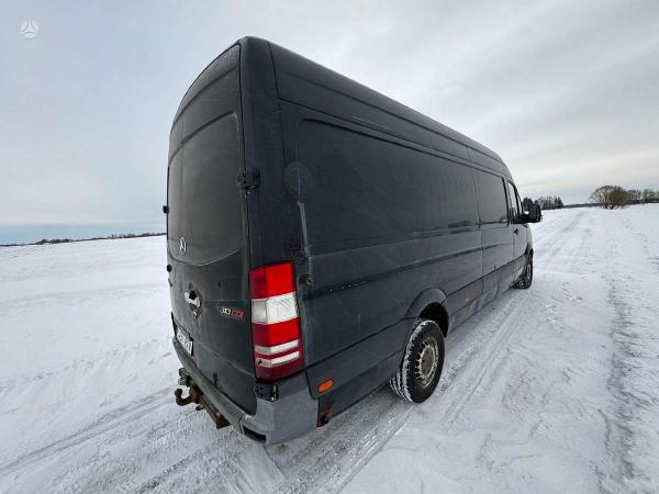 Black Mercedes-Benz Sprinter 2007 in Panevezys, with an engine capacity of 2.20 L and mileage of 300 thousand km for 3500 €, photo 2 on AUTOMOTO.COM.LV