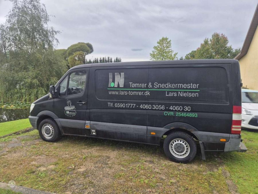 Black Mercedes-Benz Sprinter 2011 in Taurage, with an engine capacity of 2.20 L and mileage of 300 thousand km for 5500 €, photo 3 on AUTOMOTO.COM.LV
