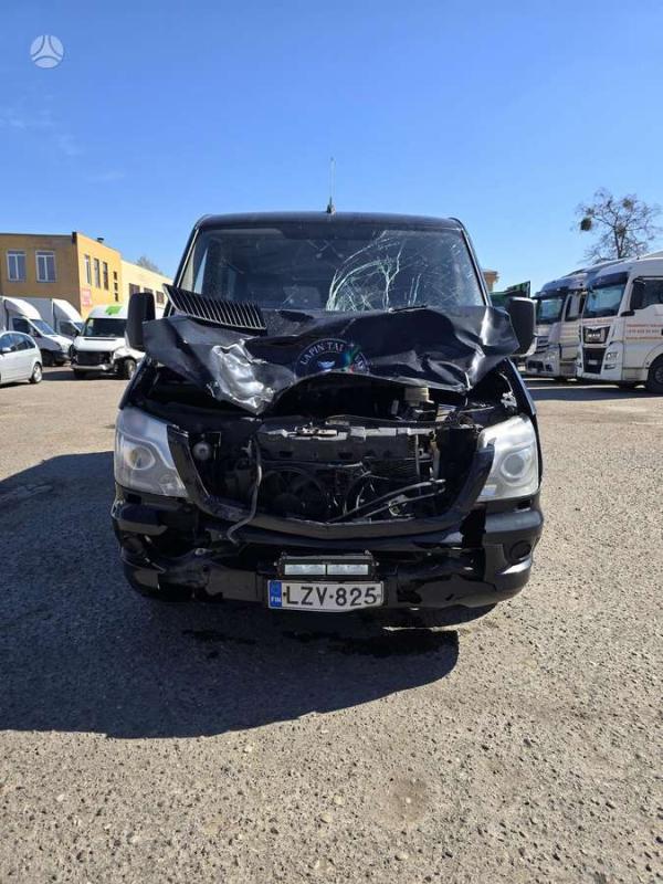 Black Mercedes-Benz Sprinter 2013 in Kaunas, with an engine capacity of 2.14 L and mileage of 540 thousand km for 7300 €, photo 4 on AUTOMOTO.COM.LV