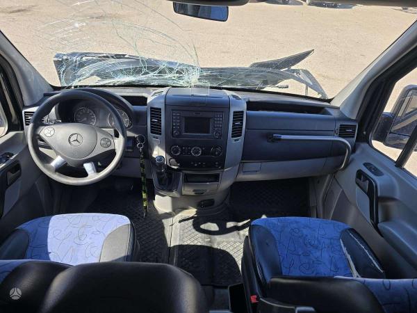 Black Mercedes-Benz Sprinter 2013 in Kaunas, with an engine capacity of 2.14 L and mileage of 540 thousand km for 7300 €, photo 9 on AUTOMOTO.COM.LV