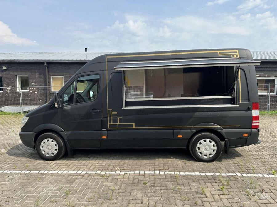 Black Mercedes-Benz Sprinter 2013 in Telschi, with an engine capacity of 2.14 L and mileage of 325 thousand km for 9000 €, photo 1 on AUTOMOTO.COM.LV