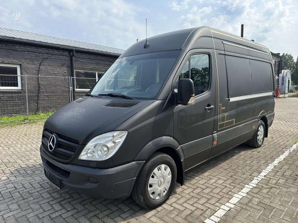 Black Mercedes-Benz Sprinter 2013 in Telschi, with an engine capacity of 2.14 L and mileage of 325 thousand km for 9000 €, photo 4 on AUTOMOTO.COM.LV