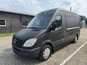 Black Mercedes-Benz Sprinter 2013 in Telschi, with an engine capacity of 2.14 L and mileage of 325 thousand km for 9000 €, photo 5 on AUTOMOTO.COM.LV