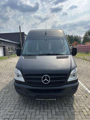 Black Mercedes-Benz Sprinter 2013 in Telschi, with an engine capacity of 2.14 L and mileage of 325 thousand km for 9000 €, photo 6 on AUTOMOTO.COM.LV
