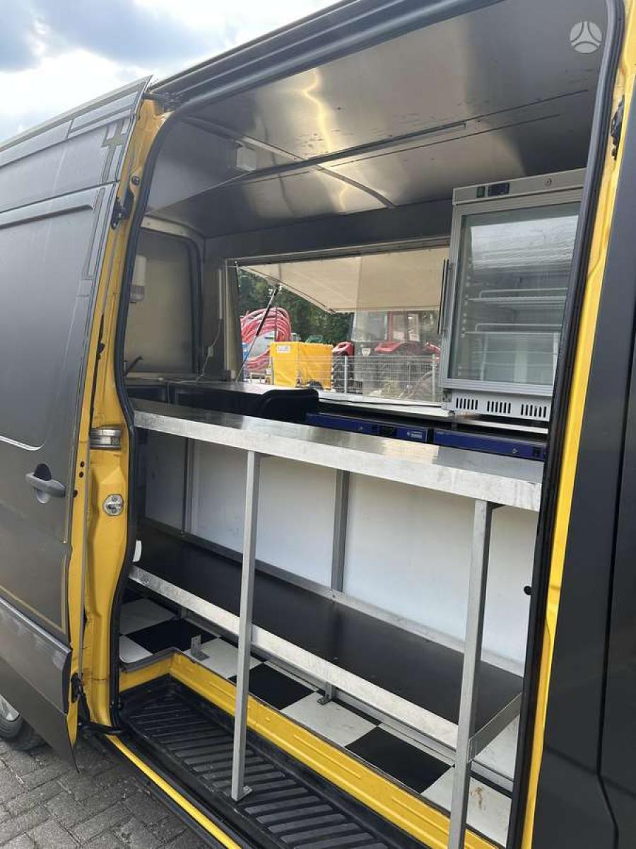 Black Mercedes-Benz Sprinter 2013 in Telschi, with an engine capacity of 2.14 L and mileage of 325 thousand km for 9000 €, photo 11 on AUTOMOTO.COM.LV