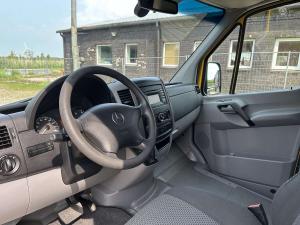 Black Mercedes-Benz Sprinter 2013 in Telschi, with an engine capacity of 2.14 L and mileage of 325 thousand km for 9000 €, photo 19 on AUTOMOTO.COM.LV