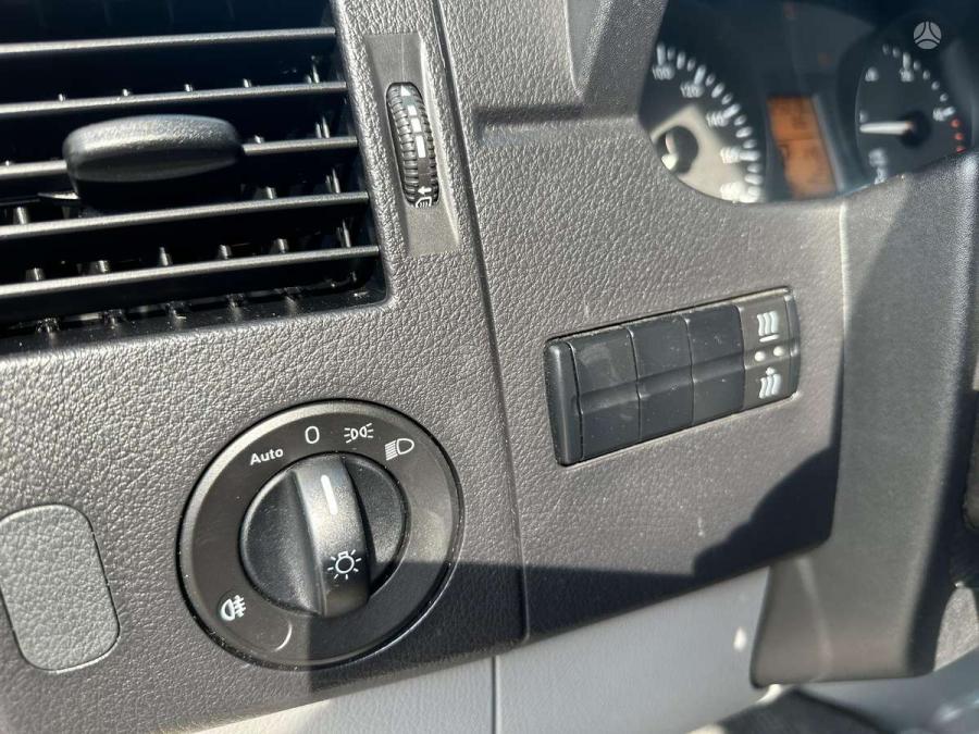 Black Mercedes-Benz Sprinter 2013 in Telschi, with an engine capacity of 2.14 L and mileage of 325 thousand km for 9000 €, photo 21 on AUTOMOTO.COM.LV