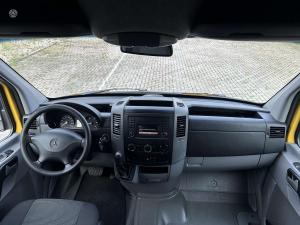 Black Mercedes-Benz Sprinter 2013 in Telschi, with an engine capacity of 2.14 L and mileage of 325 thousand km for 9000 €, photo 25 on AUTOMOTO.COM.LV