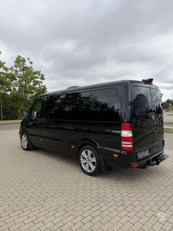 Mercedes-Benz Sprinter 2015 Jonava vietnÄ Melns Mercedes-Benz Sprinter 2015 Jonava, ar dzinÄja tilpumu 2.20 L un nobraukumu 326 tÅ«kst. km par 15500 ā¬, foto 7 vietnÄ AUTOMOTO.COM.LV