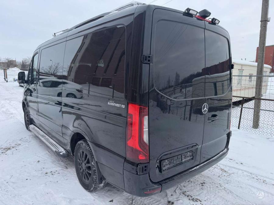 Black Mercedes-Benz Sprinter 2019 in Klaipeda, with an engine capacity of 2.14 L and mileage of 490 thousand km for 18800 €, photo 6 on AUTOMOTO.COM.LV