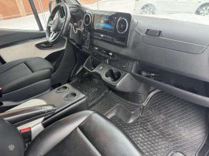 Black Mercedes-Benz Sprinter 2019 in Klaipeda, with an engine capacity of 2.14 L and mileage of 490 thousand km for 18800 €, photo 8 on AUTOMOTO.COM.LV