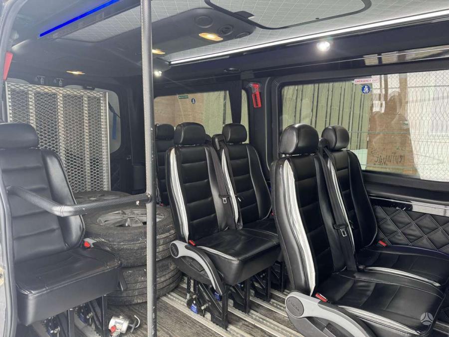 Black Mercedes-Benz Sprinter 2019 in Klaipeda, with an engine capacity of 2.14 L and mileage of 490 thousand km for 18800 €, photo 18 on AUTOMOTO.COM.LV
