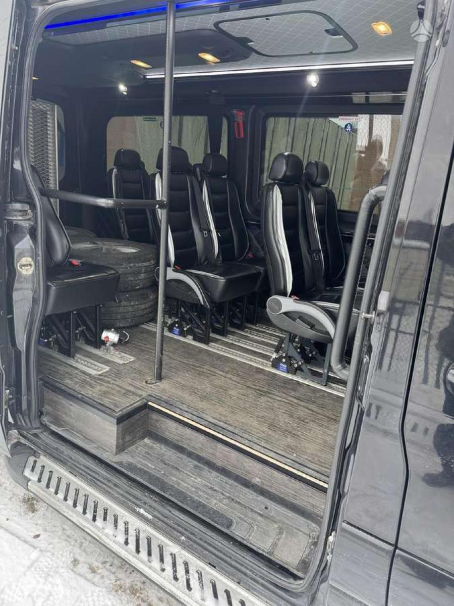Black Mercedes-Benz Sprinter 2019 in Klaipeda, with an engine capacity of 2.14 L and mileage of 490 thousand km for 18800 €, photo 20 on AUTOMOTO.COM.LV