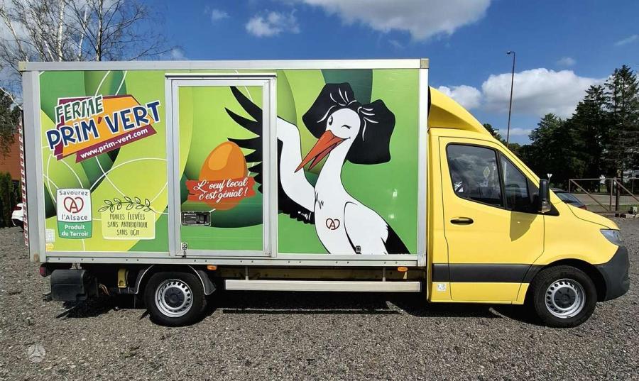 Black Mercedes-Benz Sprinter 2019 in Silale, with an engine capacity of 2.20 L and mileage of 231 thousand km for 16800 €, photo 8 on AUTOMOTO.COM.LV