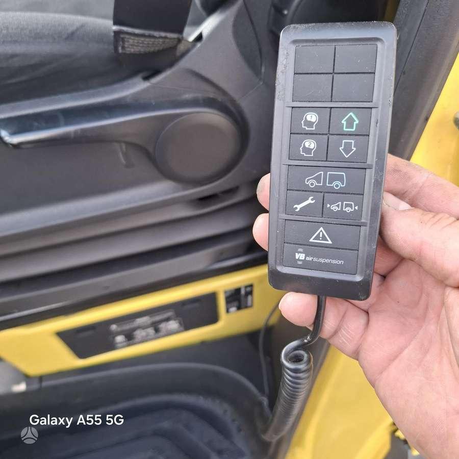 Black Mercedes-Benz Sprinter 2019 in Silale, with an engine capacity of 2.20 L and mileage of 231 thousand km for 16800 €, photo 14 on AUTOMOTO.COM.LV