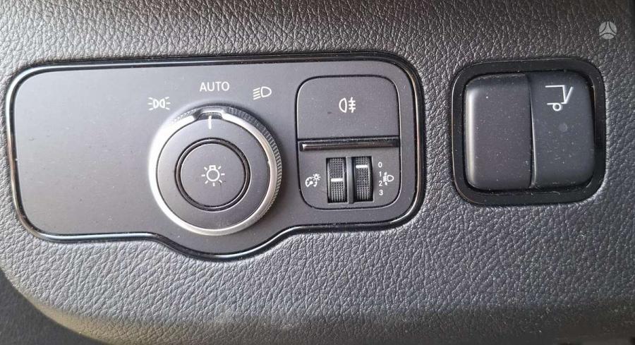 Black Mercedes-Benz Sprinter 2019 in Silale, with an engine capacity of 2.20 L and mileage of 231 thousand km for 16800 €, photo 34 on AUTOMOTO.COM.LV