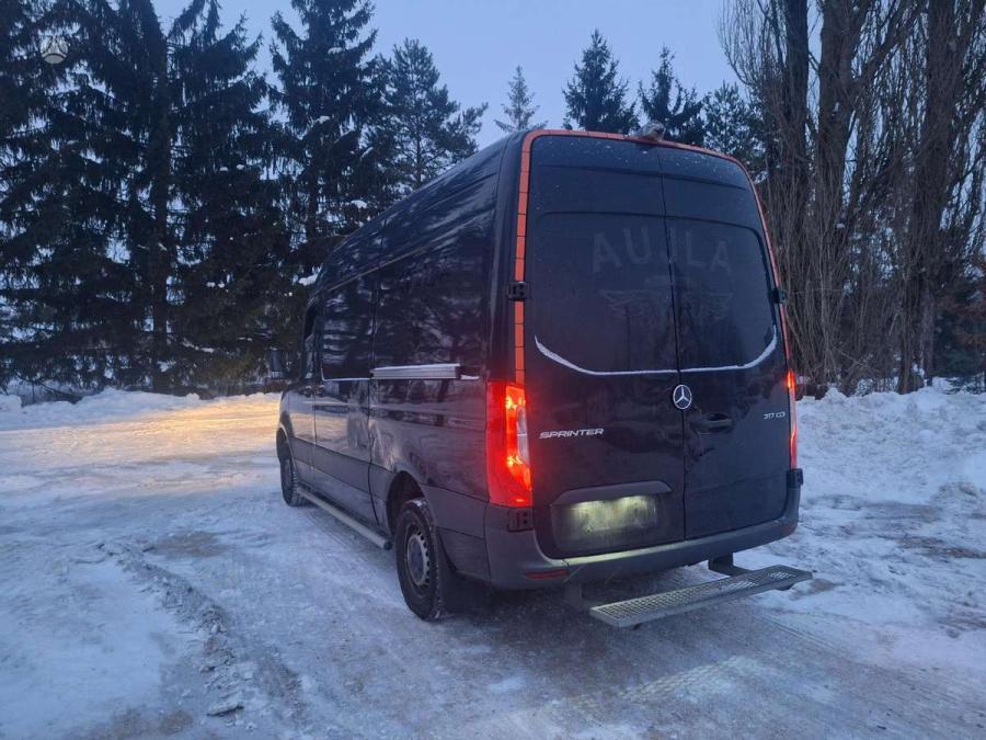 Black Mercedes-Benz Sprinter 2020 in Taurage, with an engine capacity of 2.10 L and mileage of 340 thousand km for 11500 €, photo 2 on AUTOMOTO.COM.LV