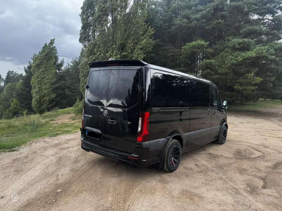 Black Mercedes-Benz Sprinter 2023 in Panevezys, with an engine capacity of 2.00 L and mileage of 92 thousand km for 44000 €, photo 10 on AUTOMOTO.COM.LV