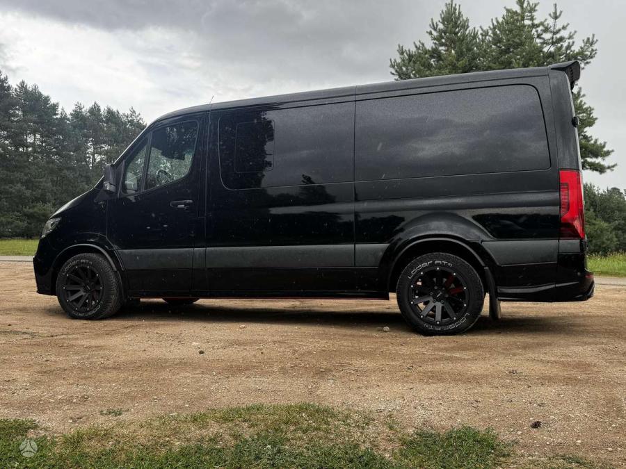 Black Mercedes-Benz Sprinter 2023 in Panevezys, with an engine capacity of 2.00 L and mileage of 92 thousand km for 44000 €, photo 12 on AUTOMOTO.COM.LV