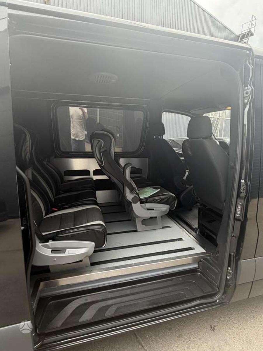 Black Mercedes-Benz Sprinter 2023 in Kaunas, with an engine capacity of 2.00 L and mileage of 201 thousand km for 44770 €, photo 5 on AUTOMOTO.COM.LV