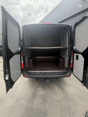 Black Mercedes-Benz Sprinter 2023 in Kaunas, with an engine capacity of 2.00 L and mileage of 201 thousand km for 44770 €, photo 6 on AUTOMOTO.COM.LV