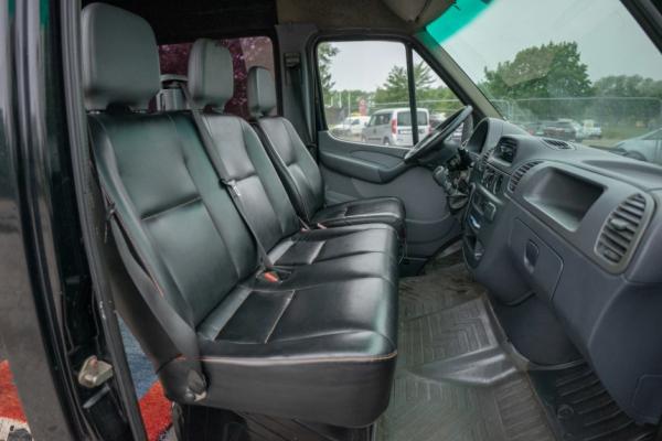 Black Mercedes-Benz Sprinter 1998 in Riga, with an engine capacity of 2.20 L and mileage of 377 thousand km for 7500 €, photo 2 on AUTOMOTO.COM.LV