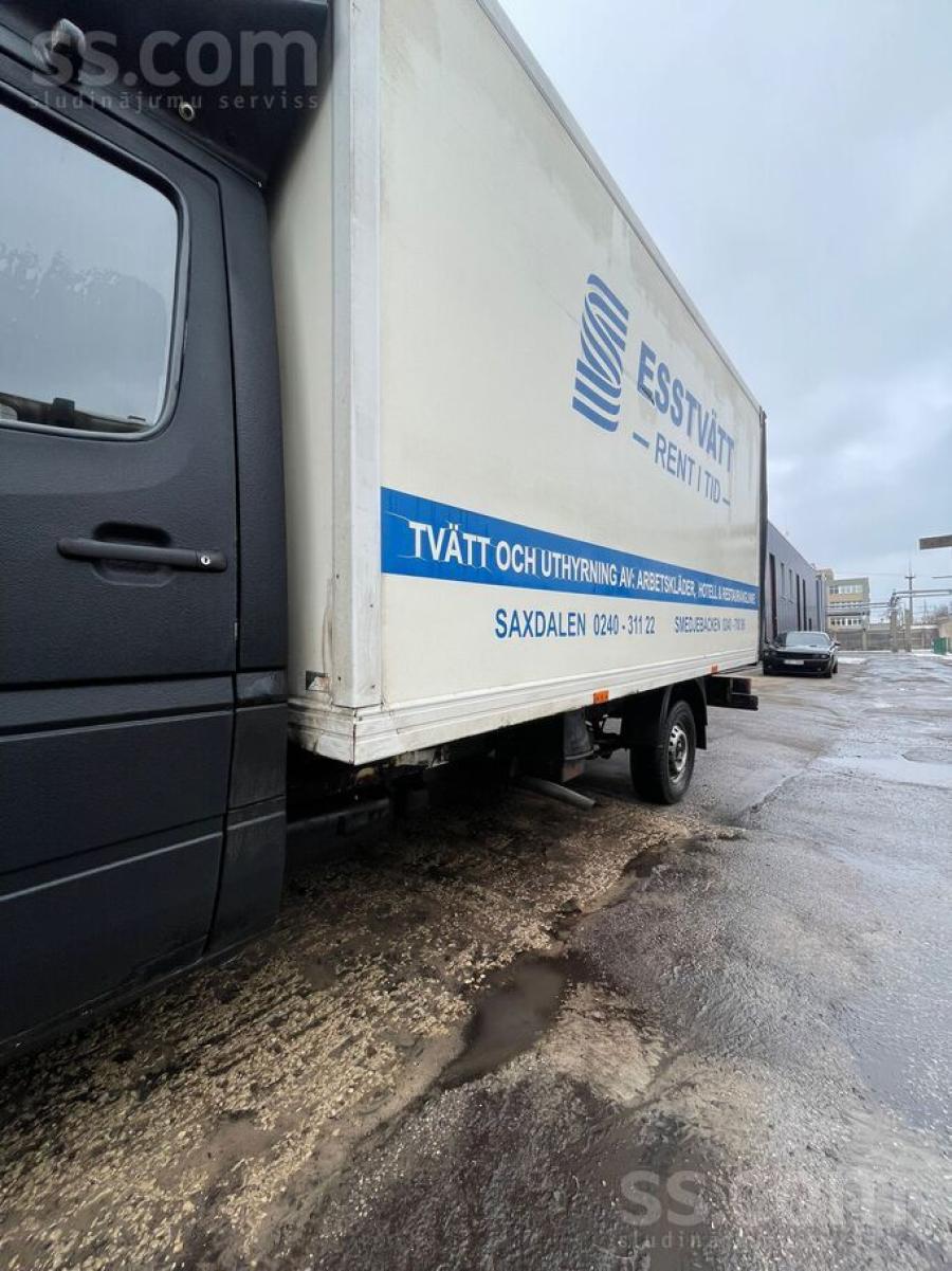 Melns Mercedes-Benz Sprinter 2003 Rīga, ar dzinēja tilpumu 2.70 L un nobraukumu 370 tūkst. km par 3500 €, foto 4 vietnē AUTOMOTO.COM.LV