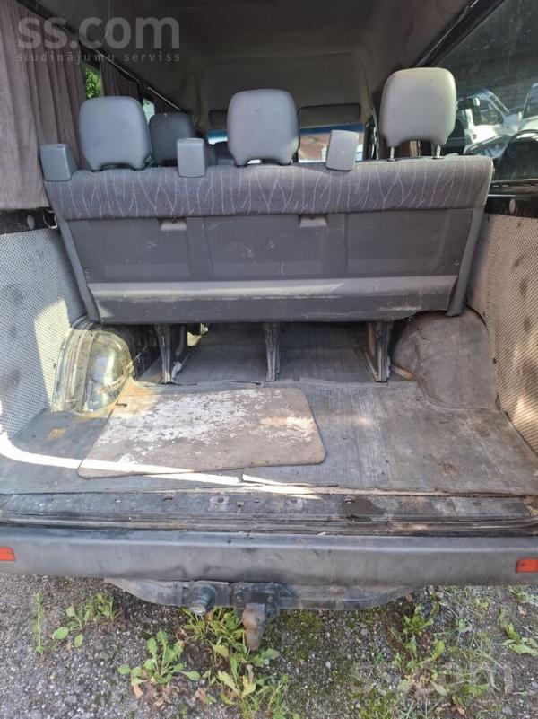 Melns Mercedes-Benz Sprinter 2005 Rīga, ar dzinēja tilpumu 2.20 L un nobraukumu 839 tūkst. km par 2300 €, foto 3 vietnē AUTOMOTO.COM.LV