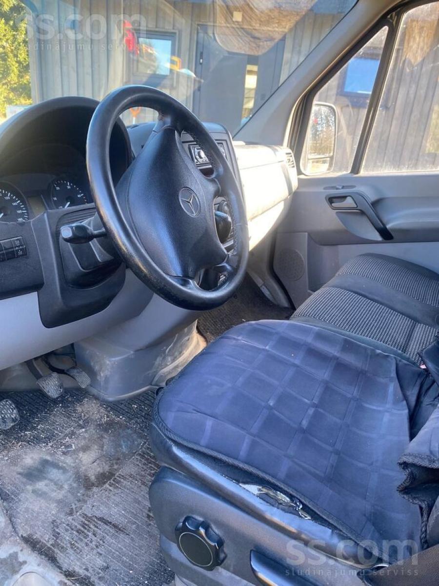 Melns Mercedes-Benz Sprinter 2008 Ogre, ar dzinēja tilpumu 2.20 L un nobraukumu 445 tūkst. km par 2800 €, foto 3 vietnē AUTOMOTO.COM.LV